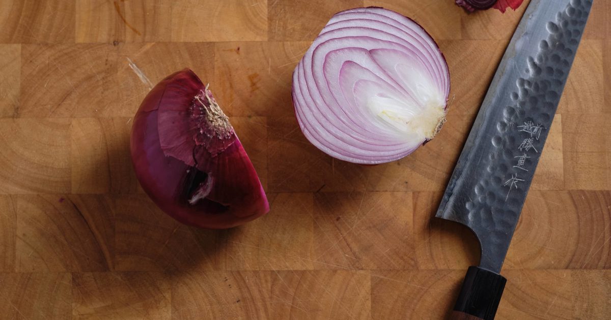 How To Cut An Onion – Eat Up! Kitchen