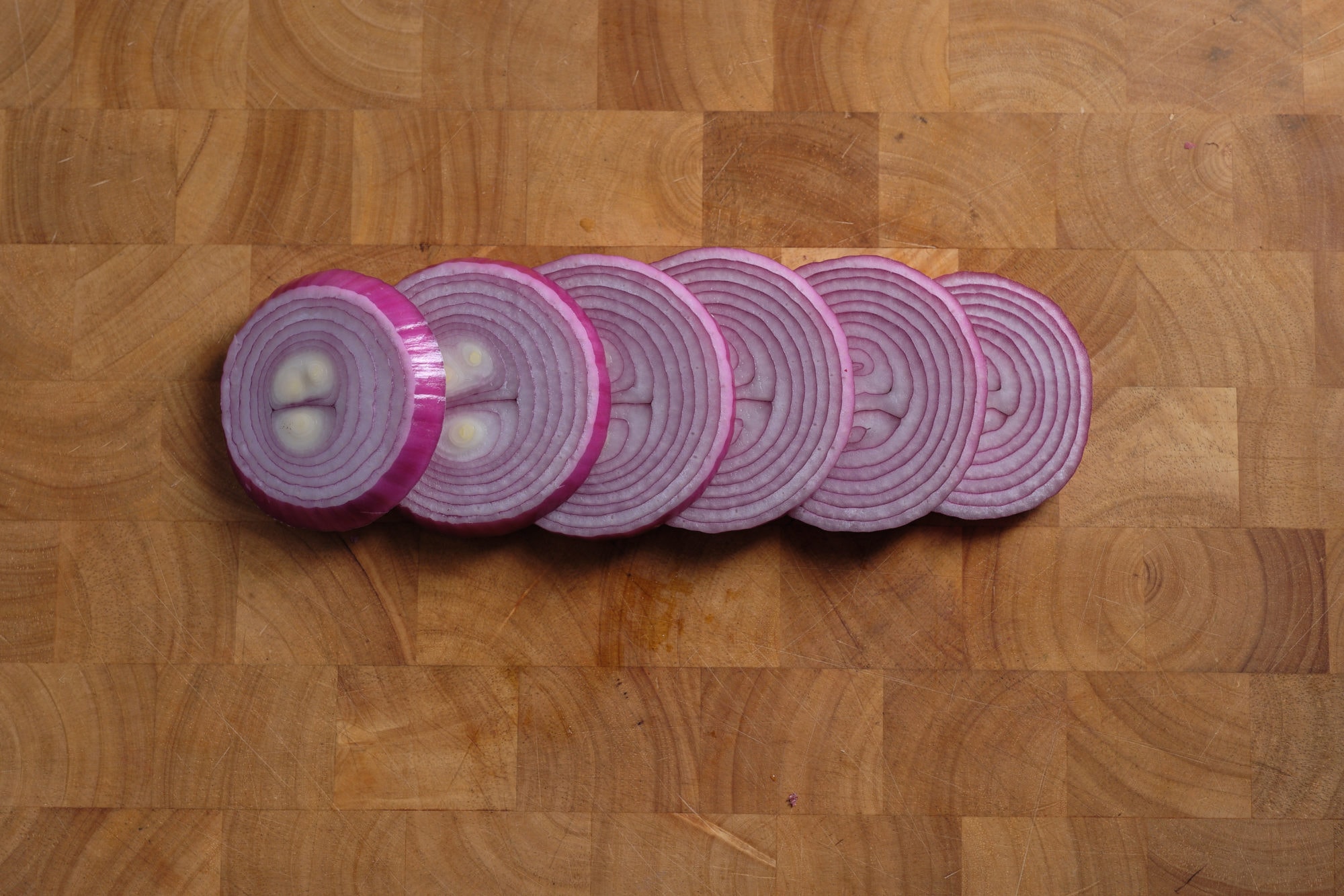 How To Cut An Onion – Eat Up! Kitchen