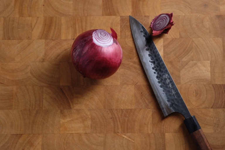 How To Cut An Onion – Eat Up! Kitchen