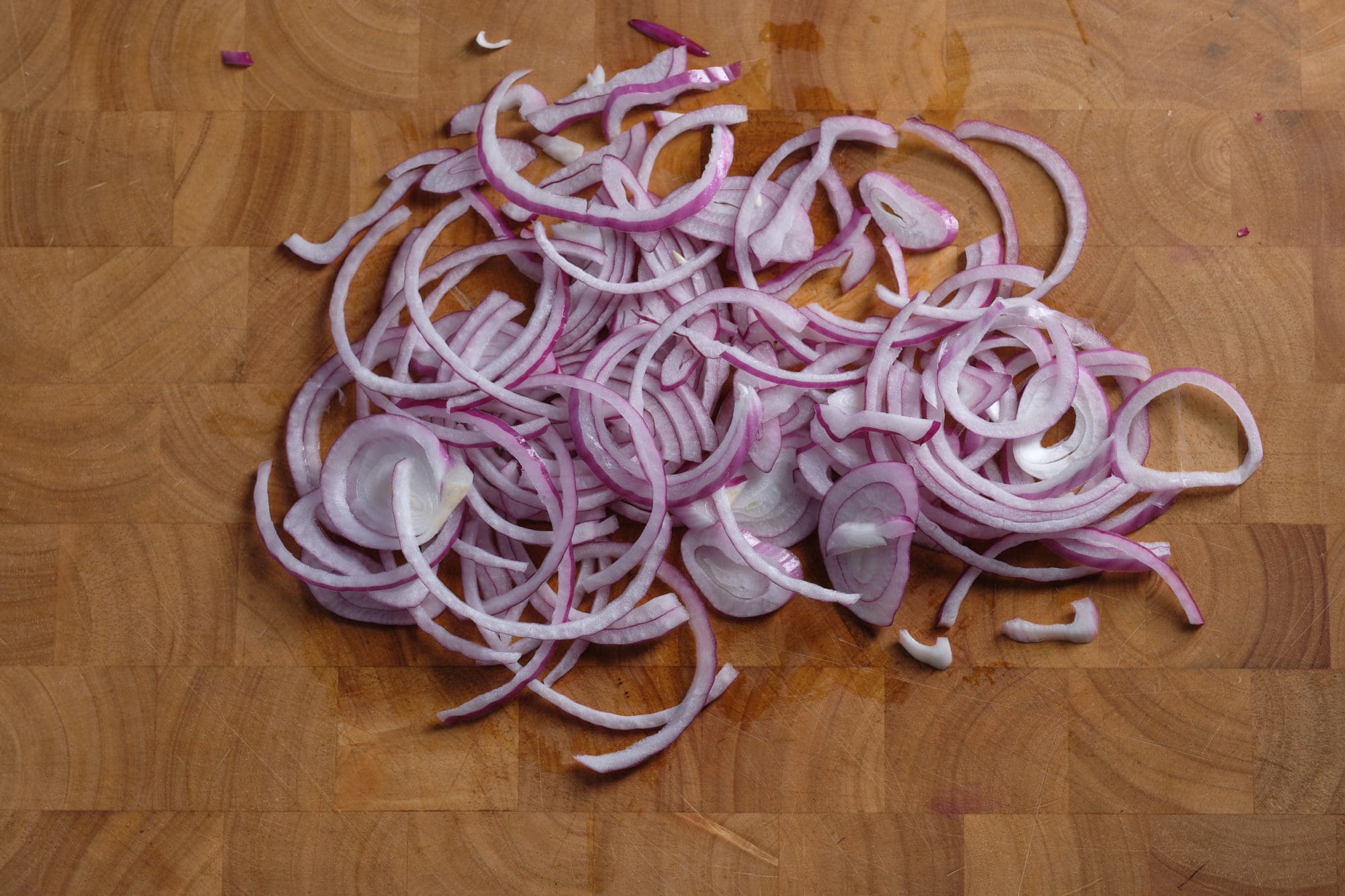 How To Cut An Onion – Eat Up! Kitchen