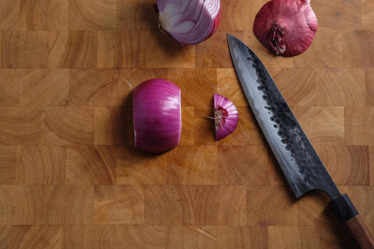 How To Cut An Onion – Eat Up! Kitchen